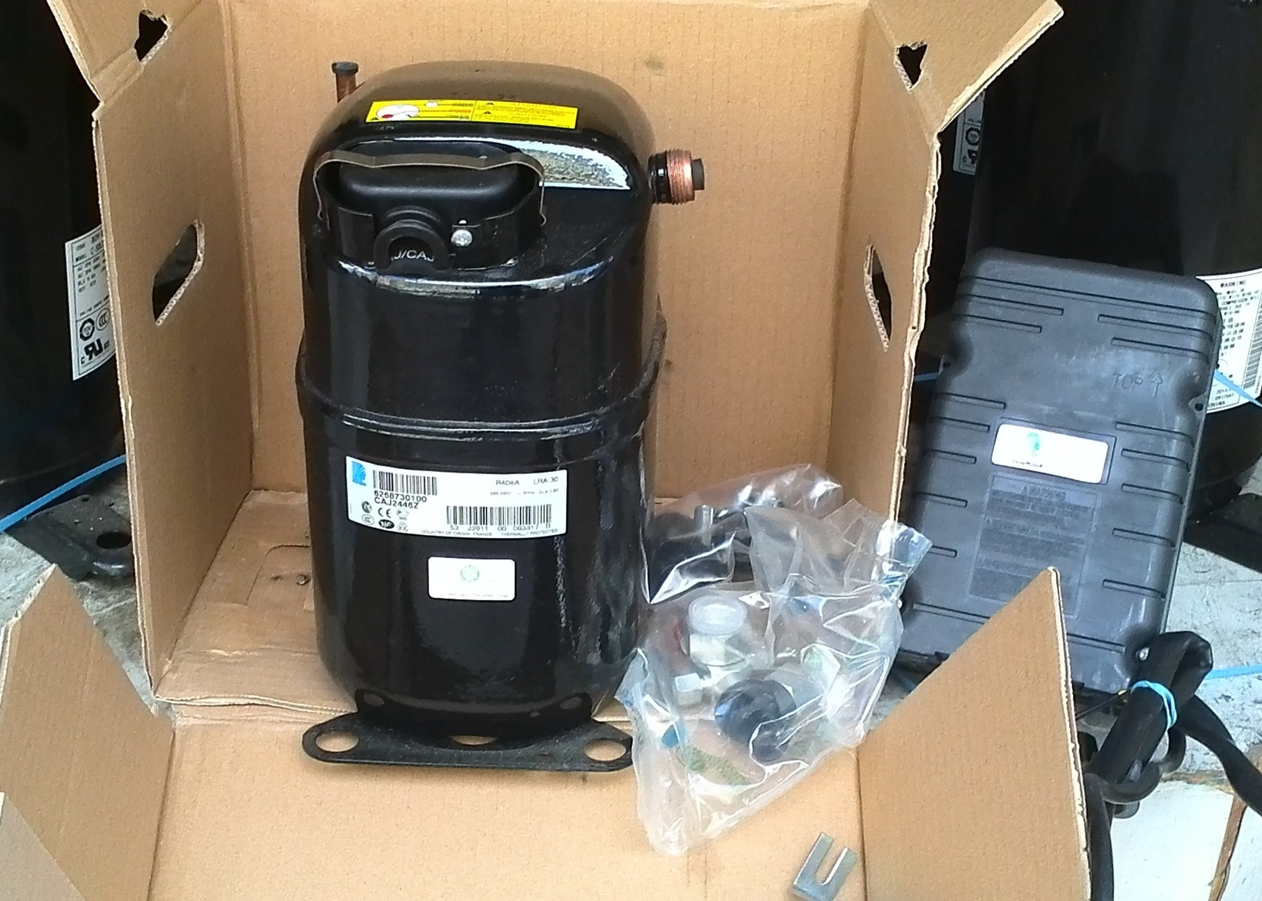 Compresseur hermétique 3HP R404a Tecumseh de FH2511Z/TFH2511Z ...